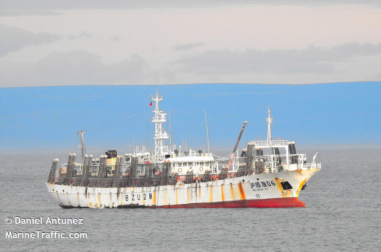 Hu Shun Yu 06 | Vessels | Bait-to-Plate | The Outlaw Ocean Project